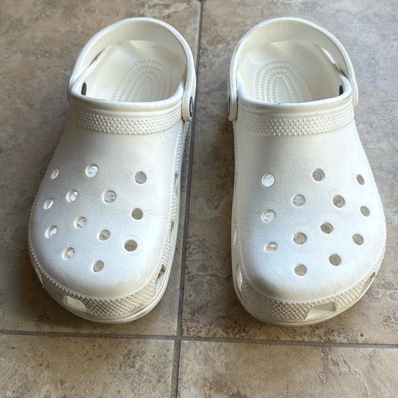 CROCS | Shoes | Crocs White Mens 8 Womens | Poshmark
